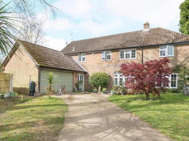 5 Bedroom Detached House For Sale In Hampshire