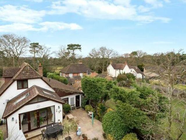 5 Bedroom Detached House For Sale In Hampshire