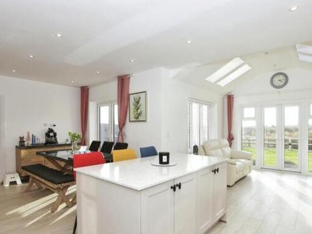 5 Bedroom Detached House For Sale In Hampton Heights