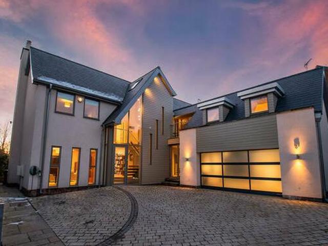5 bedroom detached house for sale in Hardwick Grove Nottingham NG7