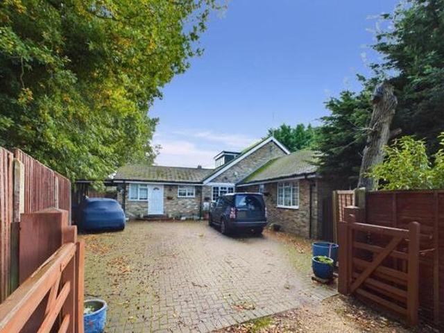 5 Bedroom Detached House For Sale In Harefield