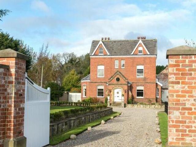 5 Bedroom Detached House For Sale In Harrogate