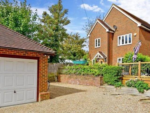 5 Bedroom Detached House For Sale In Harrietsham, Maidstone