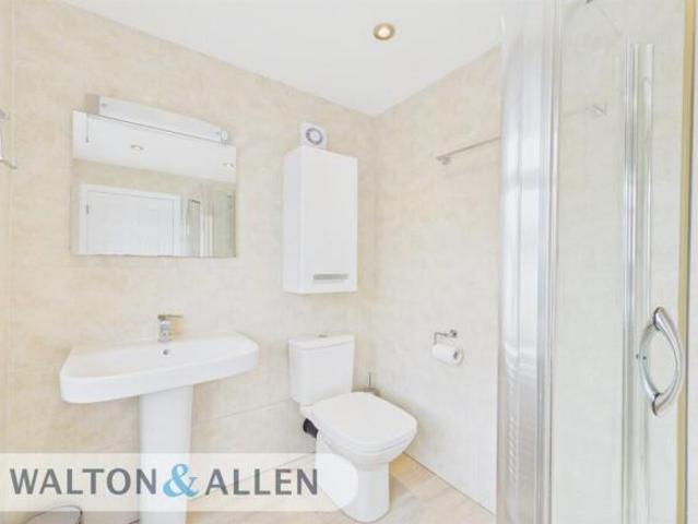 5 bedroom detached house for sale in Harrington Drive, NG7