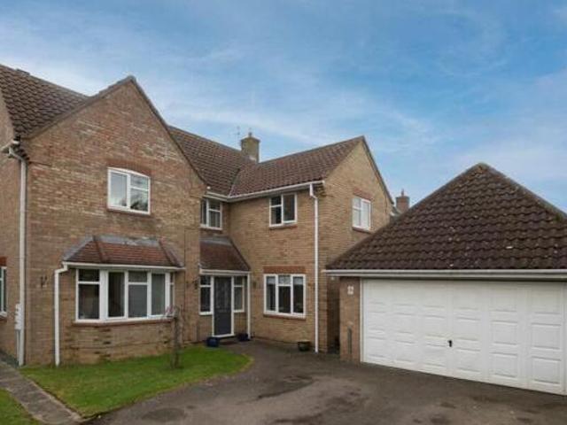5 Bedroom Detached House For Sale In Hartford