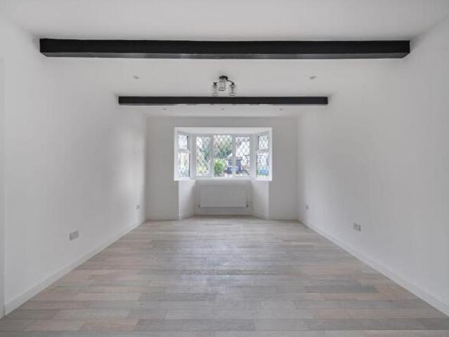 5 bedroom detached house for sale in Hartley Way, Purley, CR8