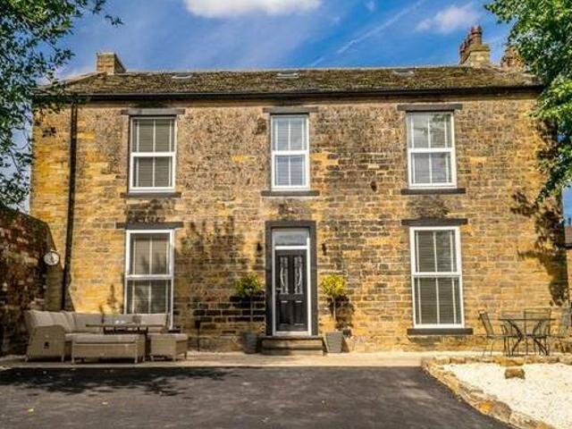 5 bedroom detached house for sale in Headland House Headland Lane Earlsheaton WF12