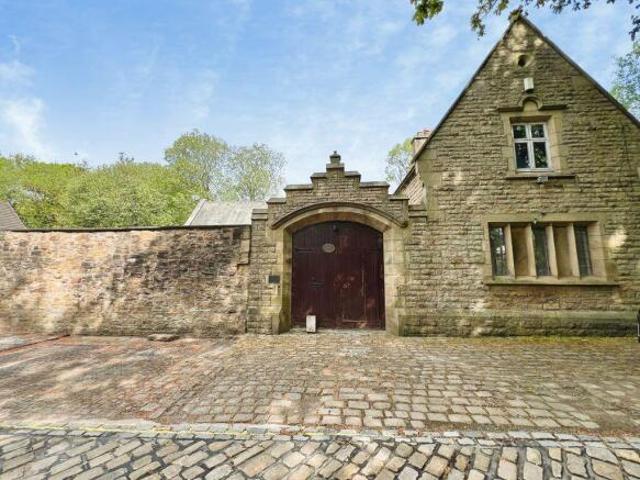 5 bedroom detached house for sale in Heaton Grange Cottage, Heaton Grange, Heaton, Bolton, BL1