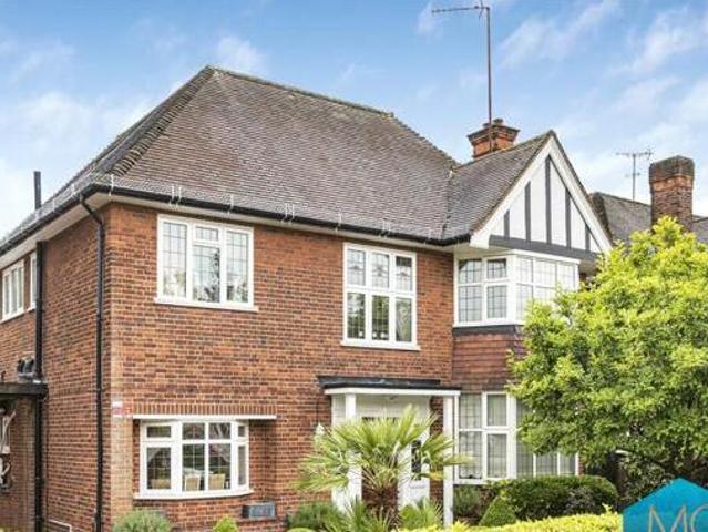5 Bedroom Detached House For Sale In Hendon, London