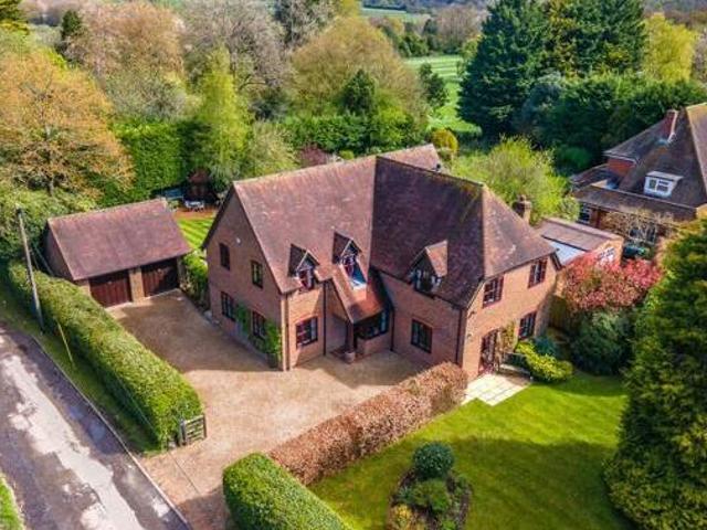 5 Bedroom Detached House For Sale In Henley on thames, Oxfordshire