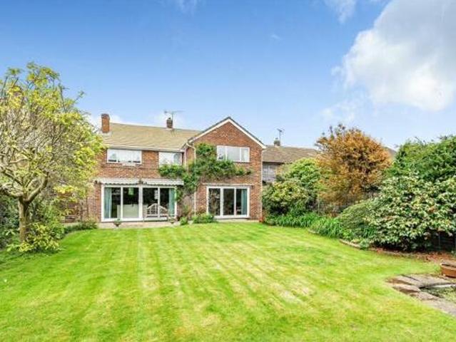 5 Bedroom Detached House For Sale In Henley on thames, Oxfordshire