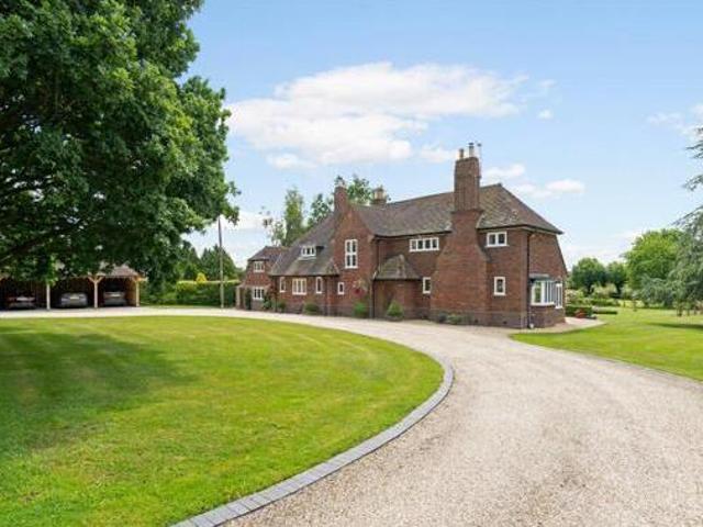 5 Bedroom Detached House For Sale In Henley in arden, Warwickshire