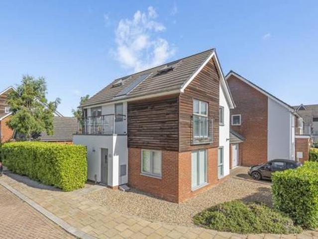 5 bedroom detached house for sale in Henrietta Chase St Marys Island ME4