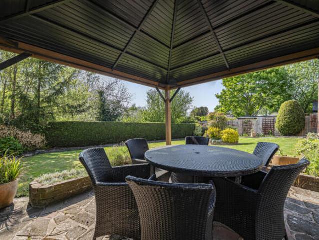5 bedroom detached house for sale in Heritage Hill, Keston, BR2