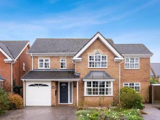 5 Bedroom Detached House For Sale In Hitchin