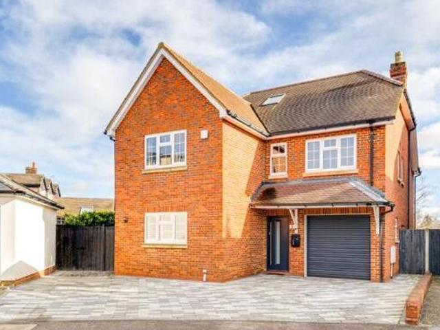 5 Bedroom Detached House For Sale In Hitchin, Hertfordshire
