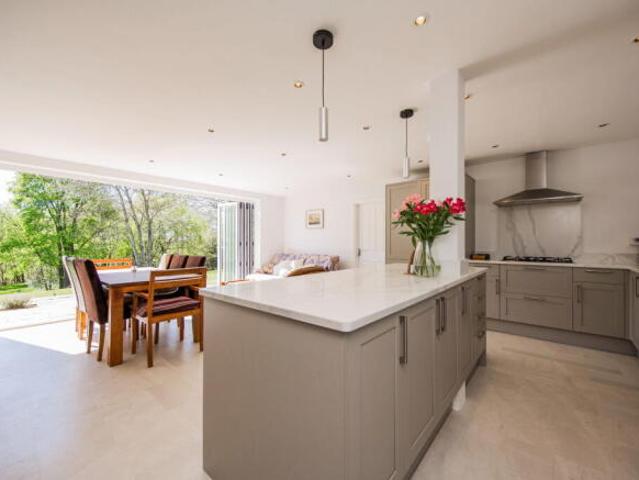 5 bedroom detached house for sale in Hither Chantlers, Langton Green, TN3