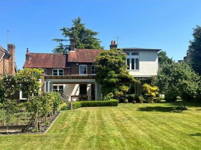 5 Bedroom Detached House For Sale In High Wycombe, Buckinghamshire