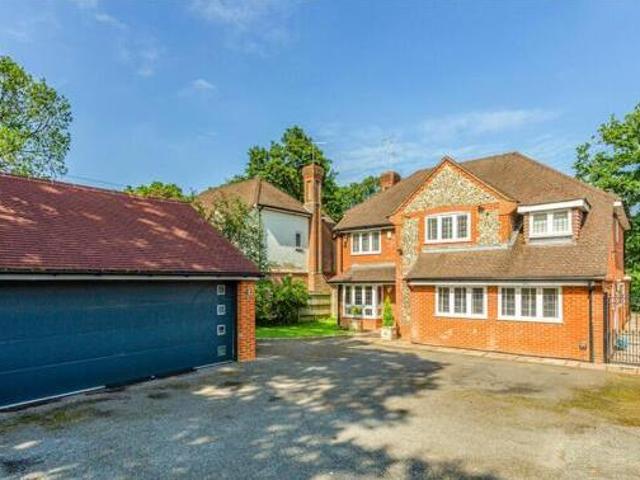 5 Bedroom Detached House For Sale In High Wycombe, Buckinghamshire