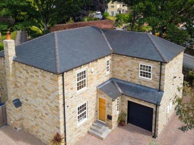 5 Bedroom Detached House For Sale In High Ackworth