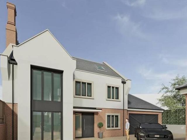 5 bedroom detached house for sale in High Hilden Close Tonbridge TN10