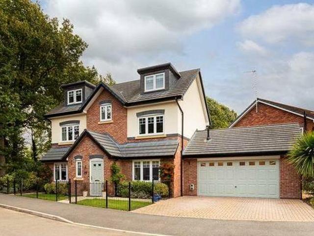 5 bedroom detached house for sale in Highland Drive Chelford SK11