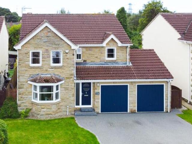 5 Bedroom Detached House For Sale In Hilliam, Leeds
