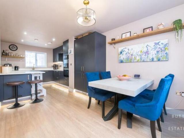 5 bedroom detached house for sale in Jordan Drive, Exeter, EX1