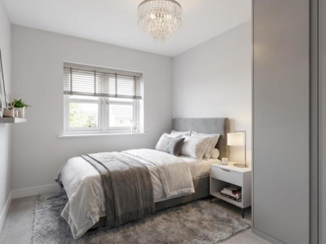 5 bedroom detached house for sale in Oak Park Gardens, Scholes, Leeds, LS15