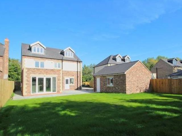 5 bedroom detached house for sale in Oak Tree House 2 Fenby Gardens Beverley HU17