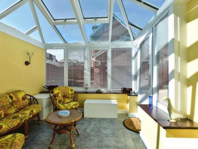 5 bedroom detached house for sale in Oakfield Close, Stoke on Trent, ST6