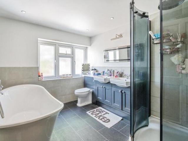 5 bedroom detached house for sale in Oaklea Avenue, Chelmsford, CM2