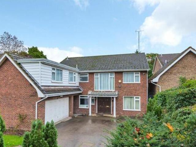5 Bedroom Detached House For Sale In Oakleigh Park, London