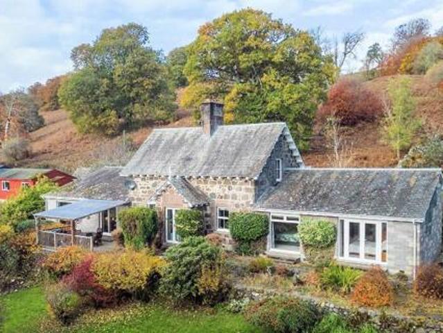 5 Bedroom Detached House For Sale In Ochtertyre, Crieff