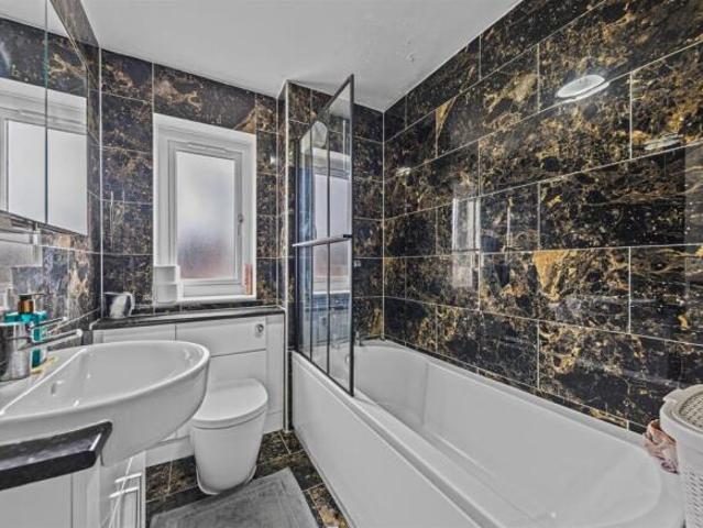 5 bedroom detached house for sale in Orbison Court, Crownhill, Milton Keynes, MK8