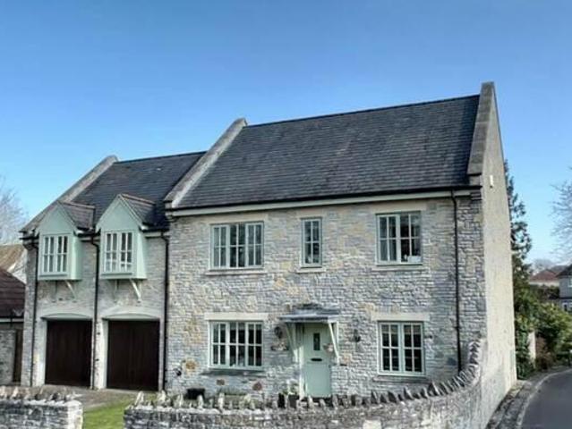 5 bedroom detached house for sale in Orchard Close Wedmore BS28