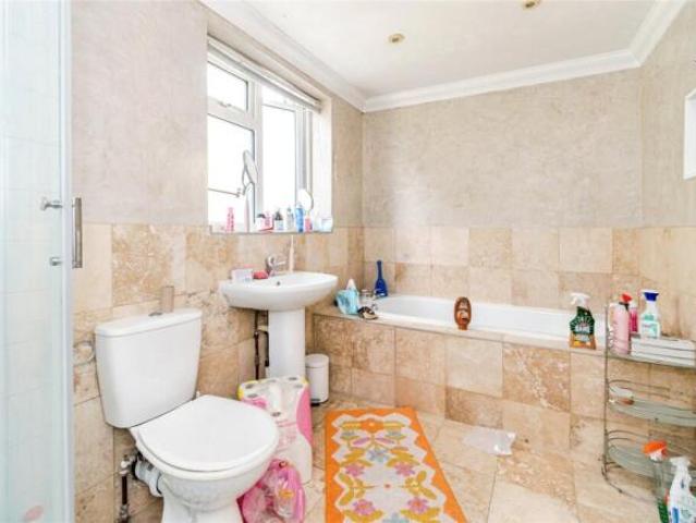 5 bedroom detached house for sale in Osborne Road North, Portswood, Southampton, Hampshire, SO17