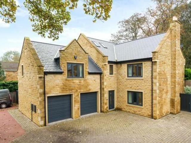 5 Bedroom Detached House For Sale In Oulton, Leeds