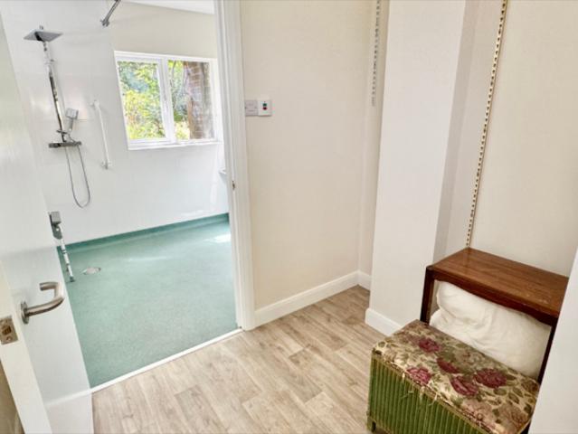 5 bedroom detached house for sale in Oundle Drive, NG8 1BN, NG8