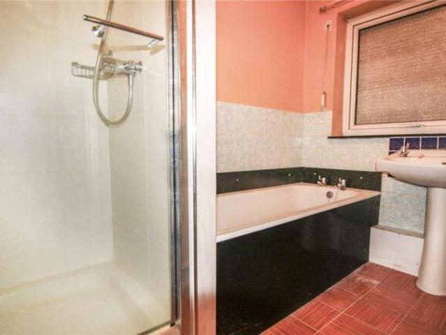 5 bedroom detached house for sale in Ouse Drive, Wetherby, West Yorkshire, LS22