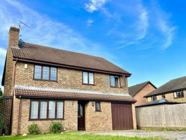 5 Bedroom Detached House For Sale In Owlsmoor