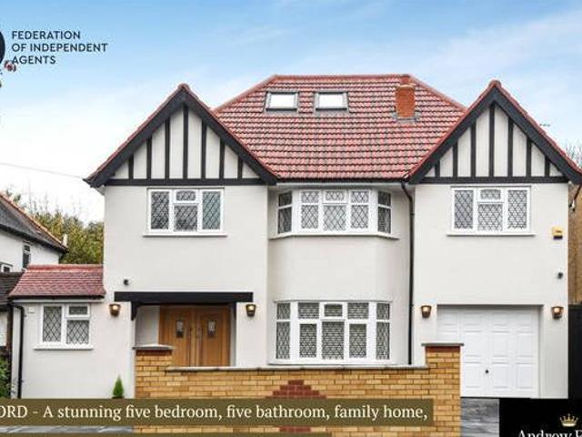 5 bedroom detached house for sale in Oxhey Road Watford WD19
