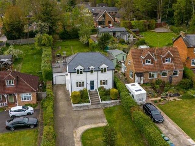 5 Bedroom Detached House For Sale In Loudwater