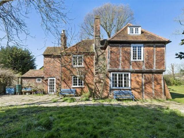 5 bedroom detached house for sale in Lower Cippenham Lane, Slough, Berkshire, SL1
