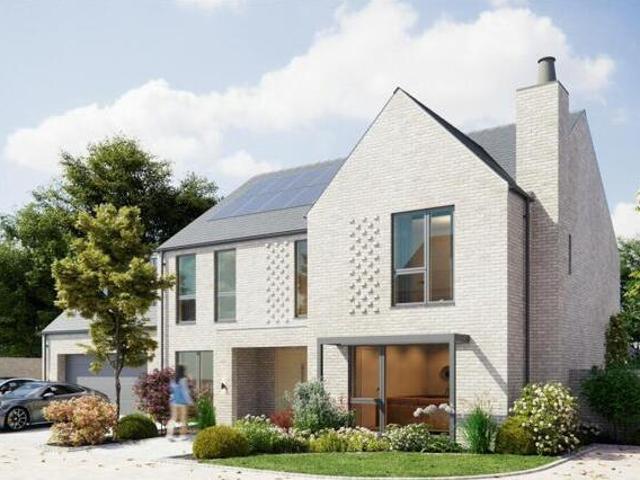 5 Bedroom Detached House For Sale In Lower Stondon, Bedfordshire