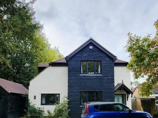 5 bedroom detached house for sale in Lodge Road Sharnbrook MK44