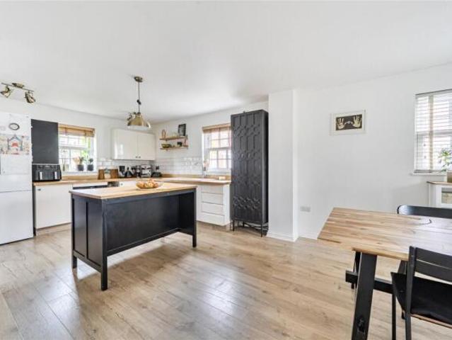 5 bedroom detached house for sale in Lohart Lane, East Wichel, Swindon, SN1