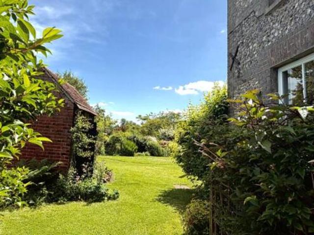 5 bedroom detached house for sale in Longage Hill, Rhodes Minnis, CT4