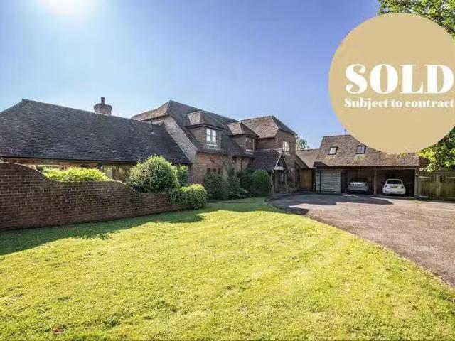 5 bedroom detached house for sale in London Road, Albourne, BN6