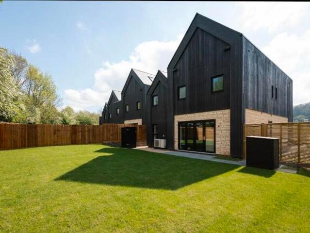 5 bedroom detached house for sale in London Road West, Bath, BA1 7HY, BA1